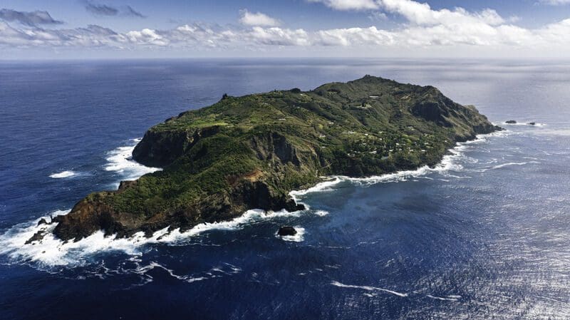 Unveiling Paradise: Remote Islands That Redefine Seclusion - Seafood ...